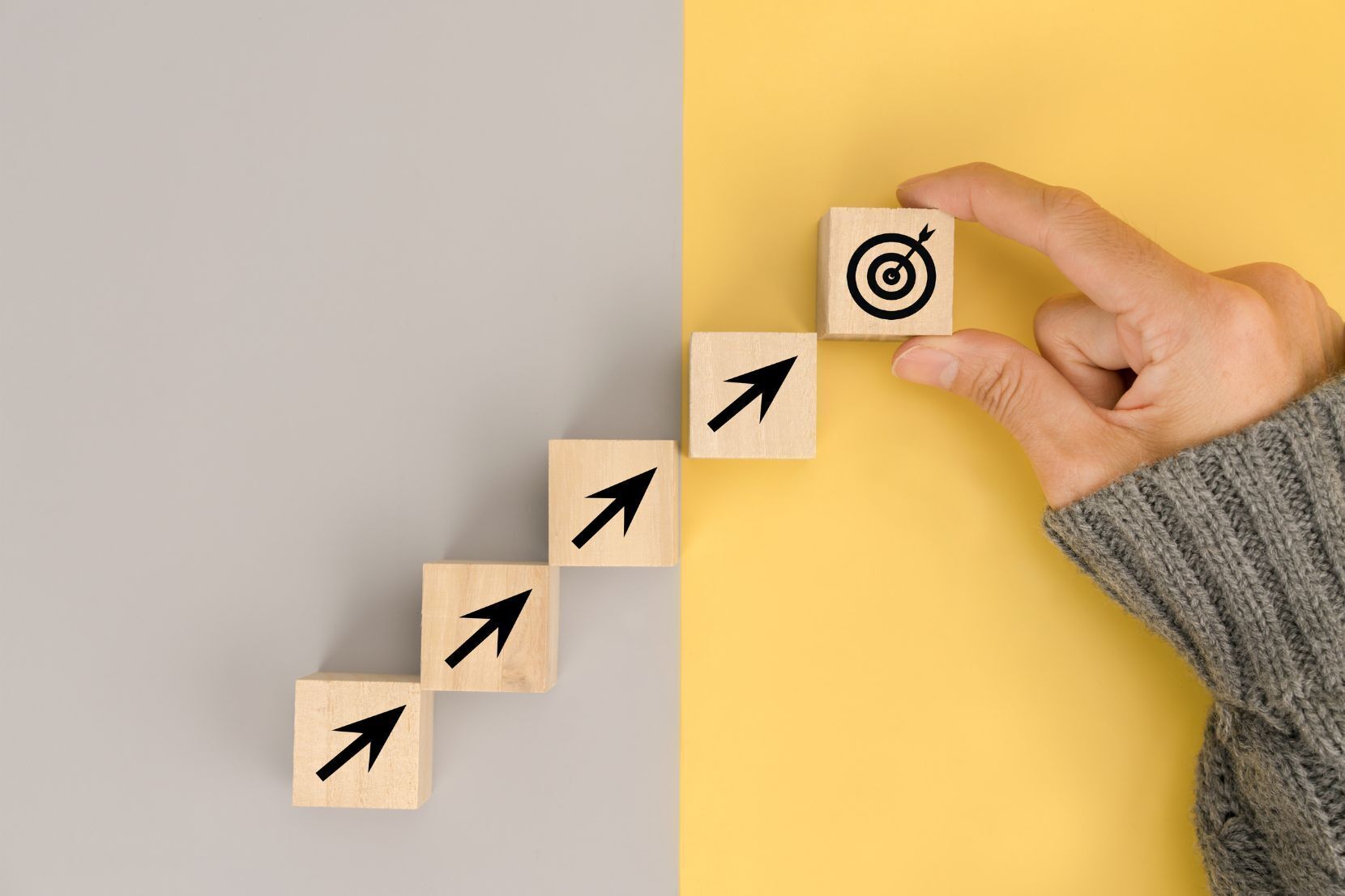 A Guide to Set & Reach Your Big Life Goals | Cenoa